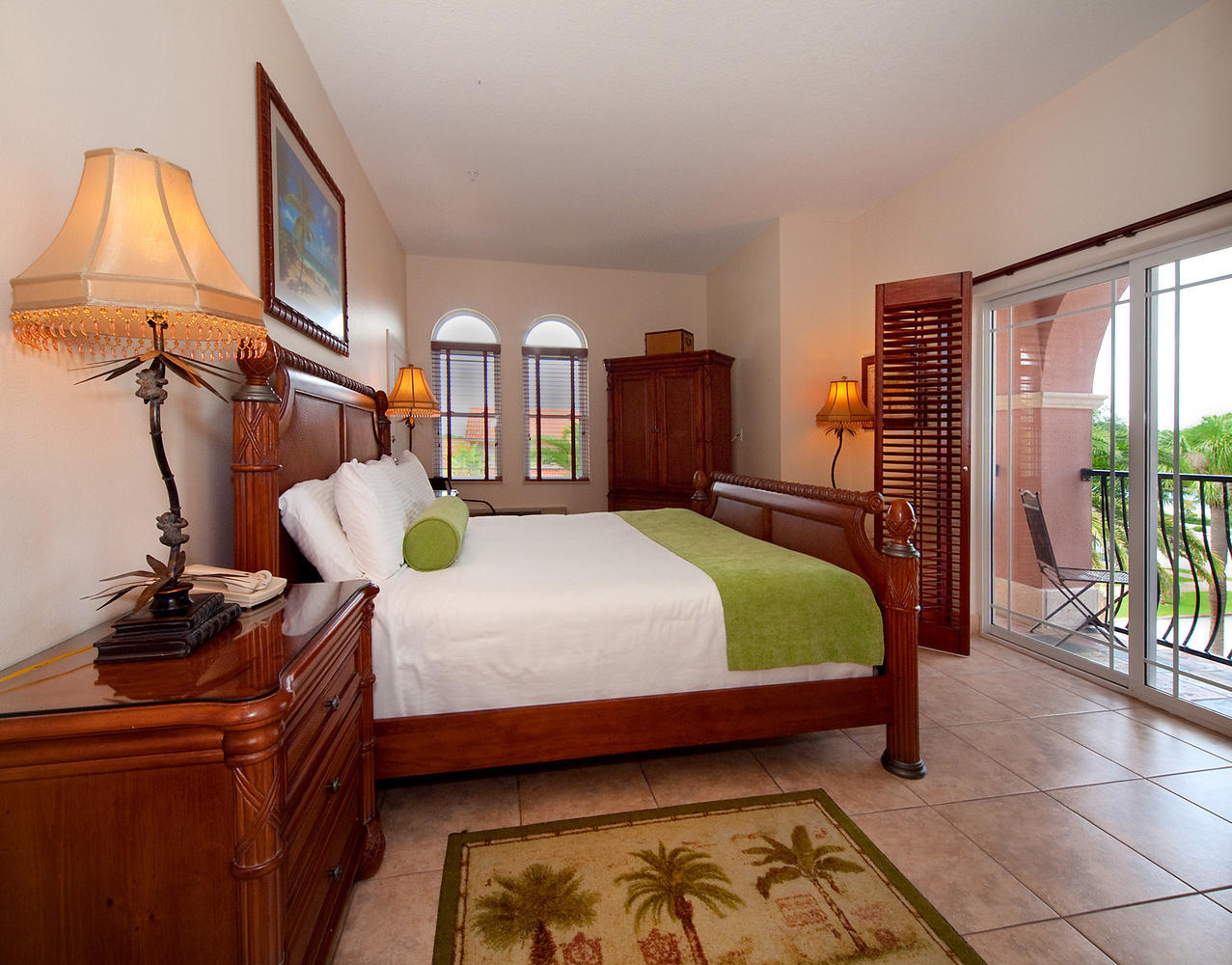 Photos - Tahitiann Inn & Suites
